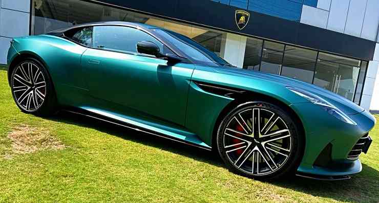 Zomato CEO Deepinder Goyal Buys India’s First Aston Martin DB12 ... Zomato CEO Deepinder Goyal Buys India’s First Aston Martin DB12 ...