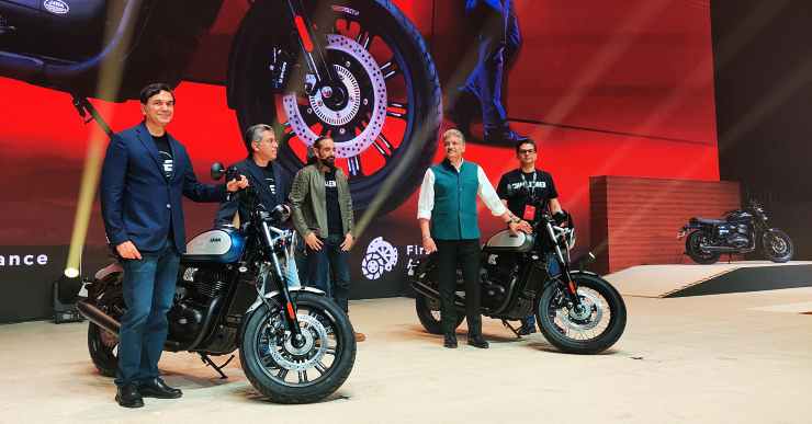 Anand Mahindra Explains How A ‘Crazy Bawa’ Helped Him Restart Brand Jawa Anand Mahindra Explains How A ‘Crazy Bawa’ Helped Him Restart Brand Jawa